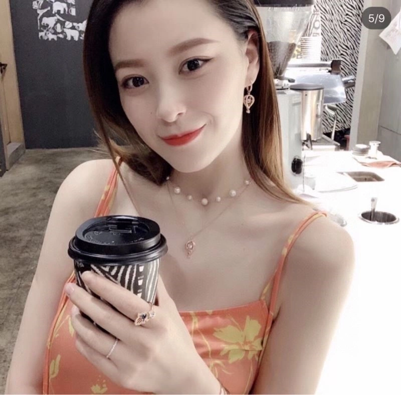 Brand-authenticated Swarovski Necklaces