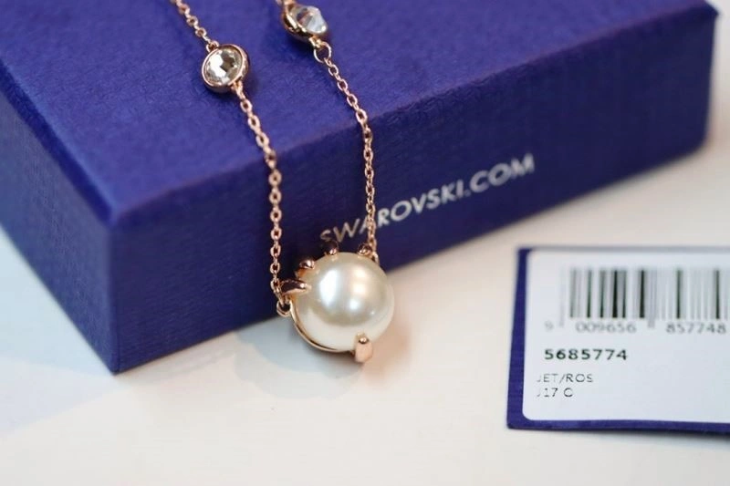 Cut-rate Swarovski Necklaces