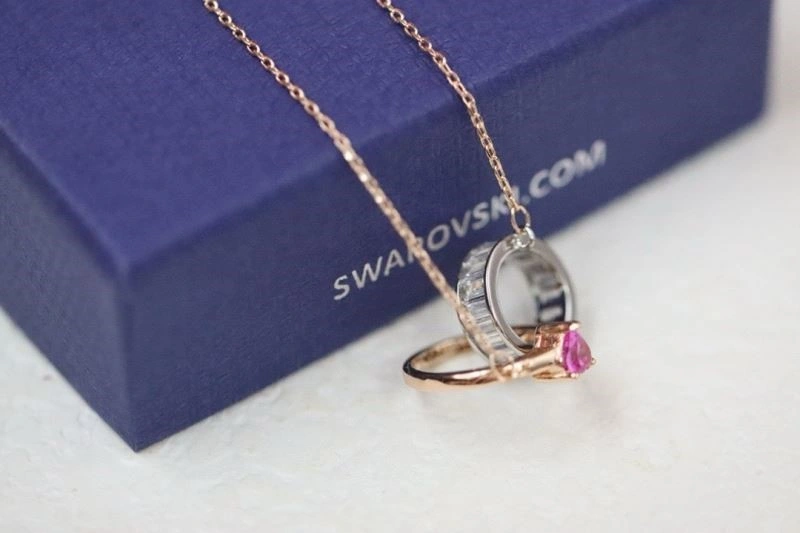 Accurate model Swarovski Necklaces