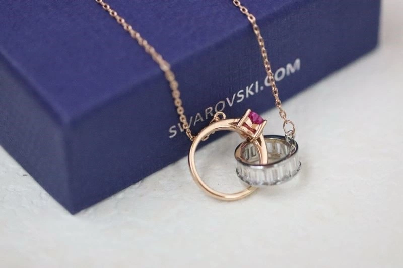 Accurate model Swarovski Necklaces