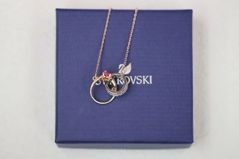 Accurate model Swarovski Necklaces