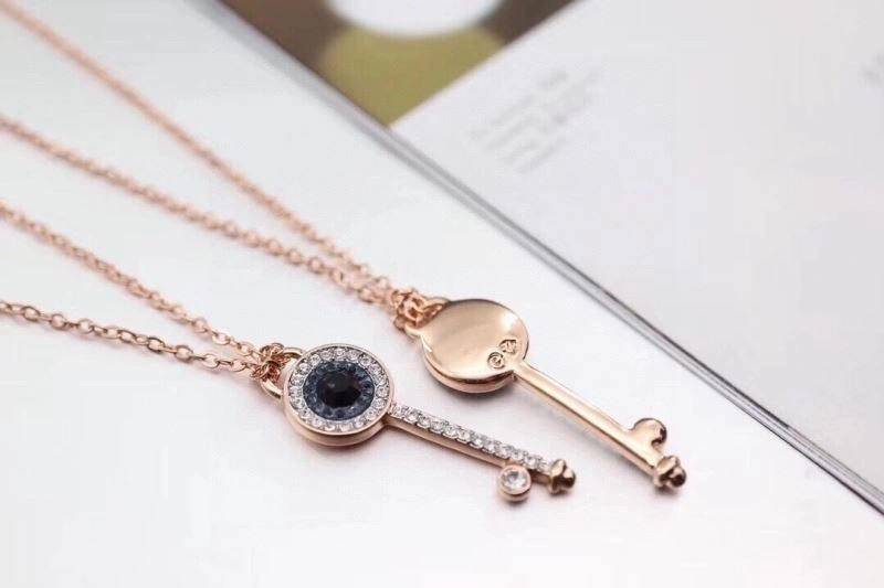 Cut-rate Swarovski Necklaces