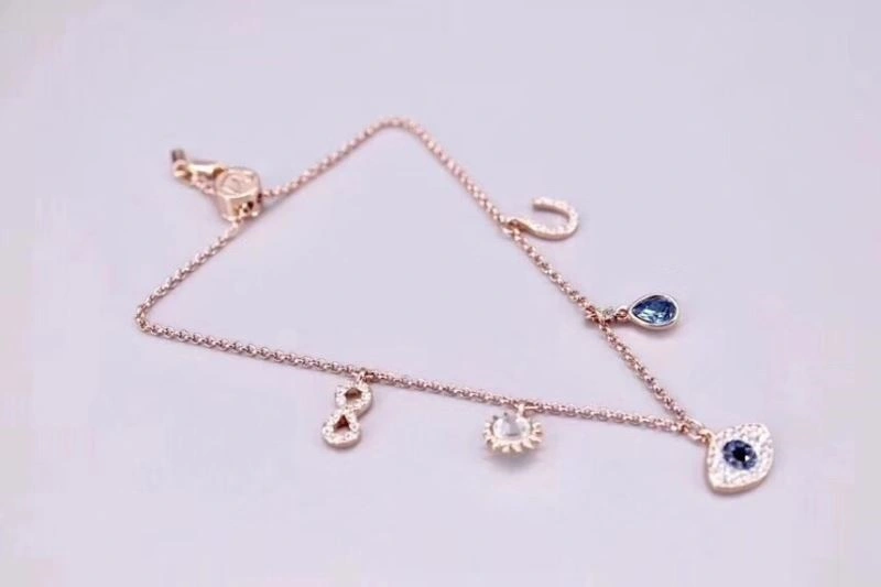 Economical Swarovski Necklaces