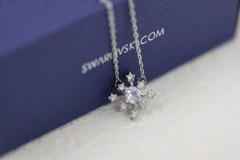 Top mirror Swarovski Necklaces