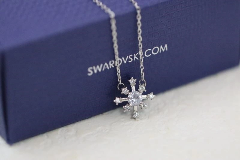 Top mirror Swarovski Necklaces