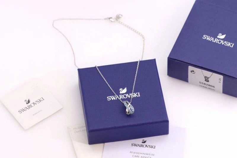 Indistinguishable Swarovski Necklaces