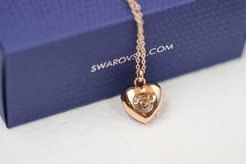 Economical Swarovski Necklaces