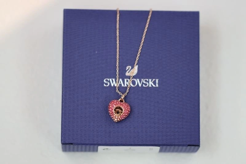 Economical Swarovski Necklaces