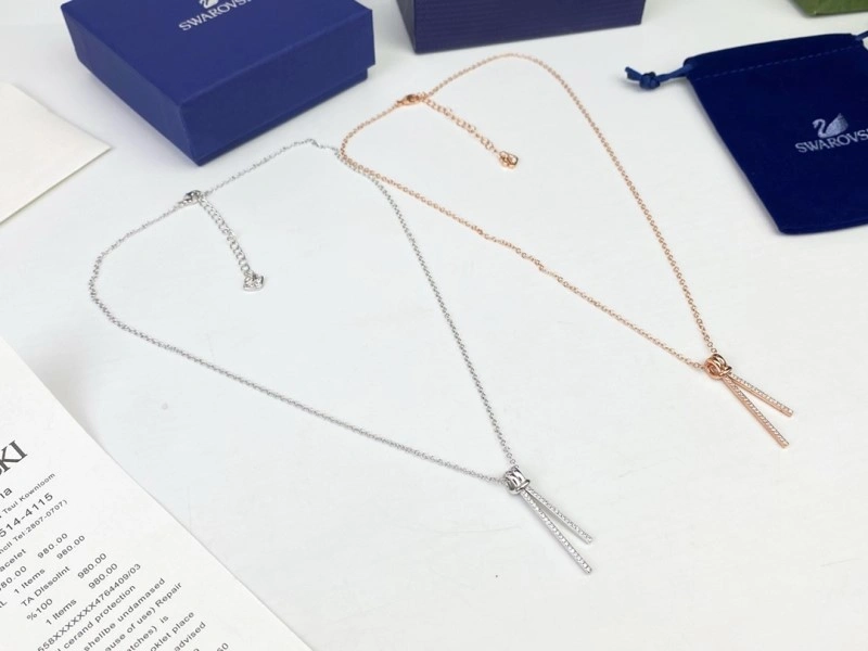 Accurate model Swarovski Necklaces
