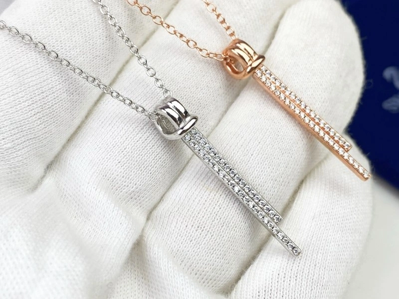 Accurate model Swarovski Necklaces