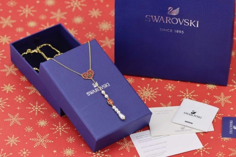 Mirror quality Swarovski Necklaces