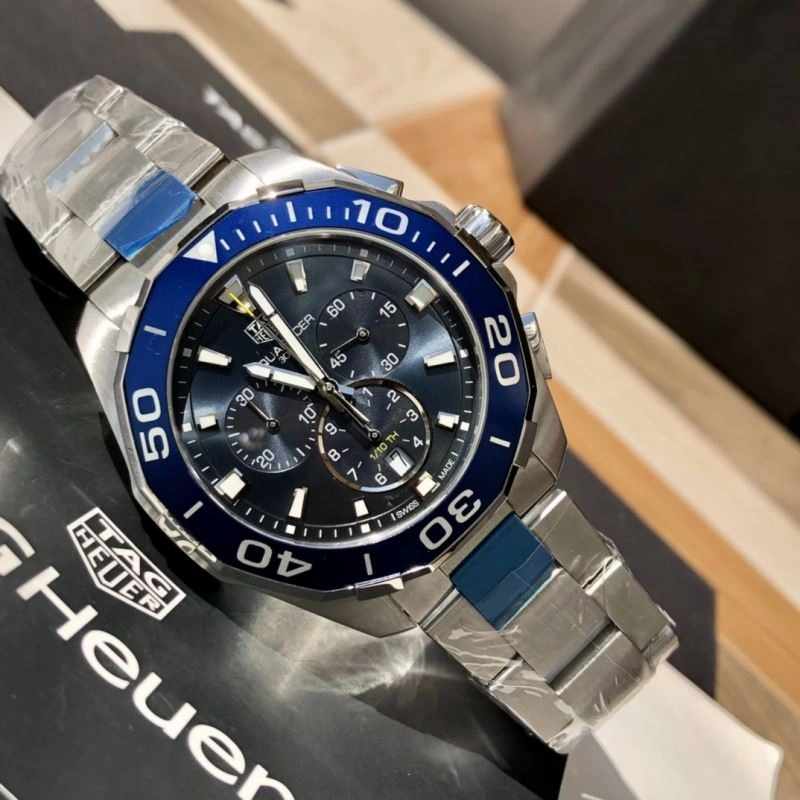 Brand-authenticated TAG HEUER Watches