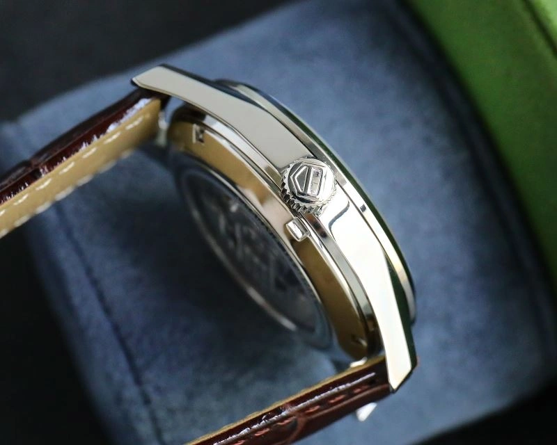Value-priced TAG HEUER Watches