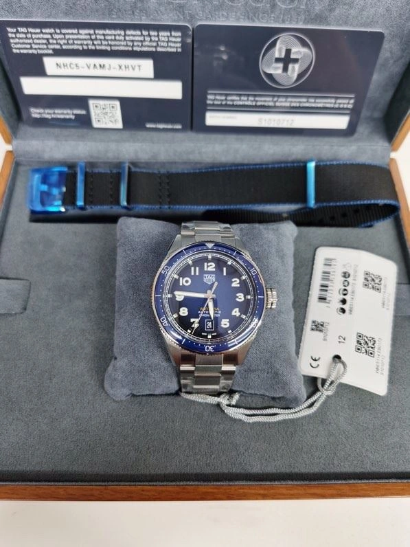 Accurate model TAG HEUER Watches