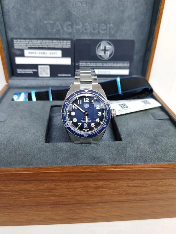 Accurate model TAG HEUER Watches