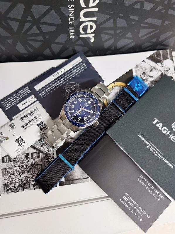 Accurate model TAG HEUER Watches