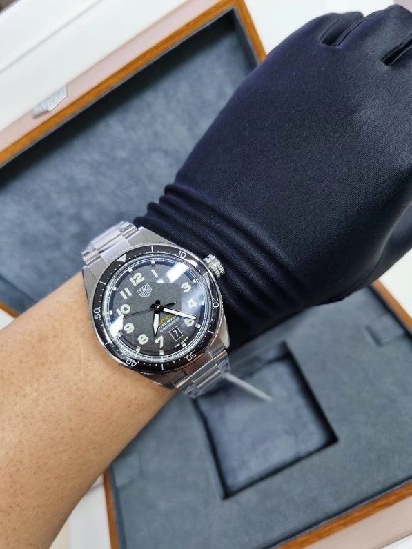 Reasonably priced TAG HEUER Watches