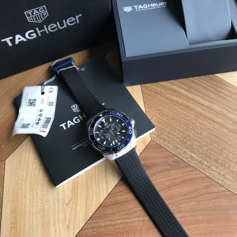 Top mirror TAG HEUER Watches
