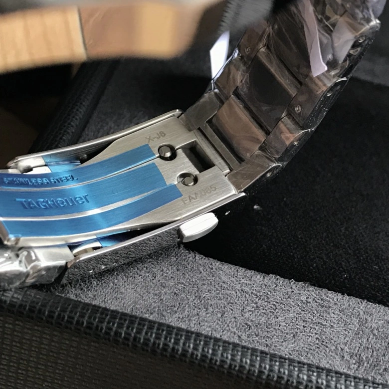 Indistinguishable TAG HEUER Watches