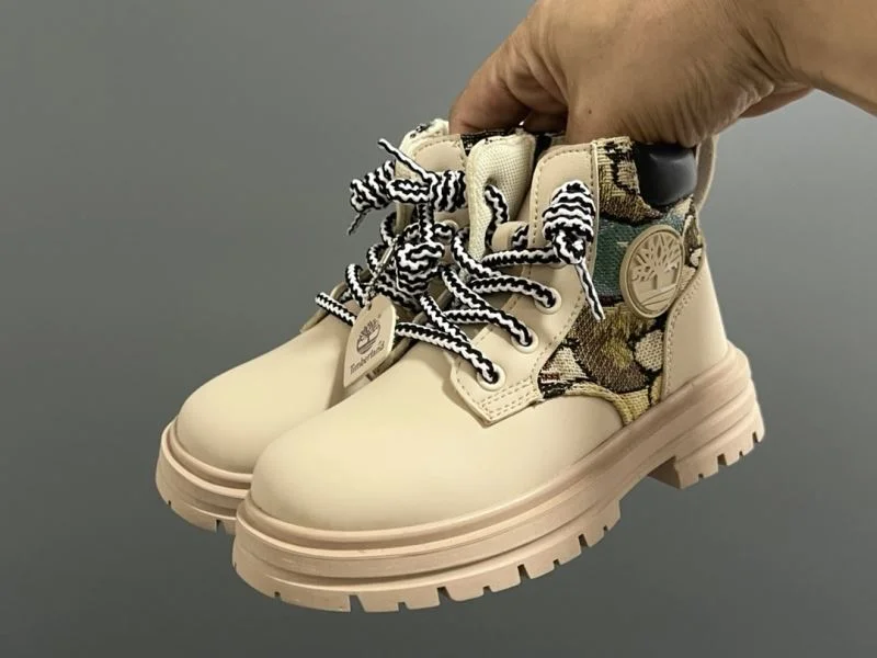 Accurate model TIMBERLAND SHOES