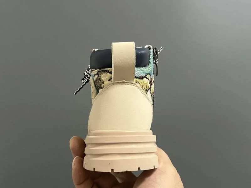Accurate model TIMBERLAND SHOES
