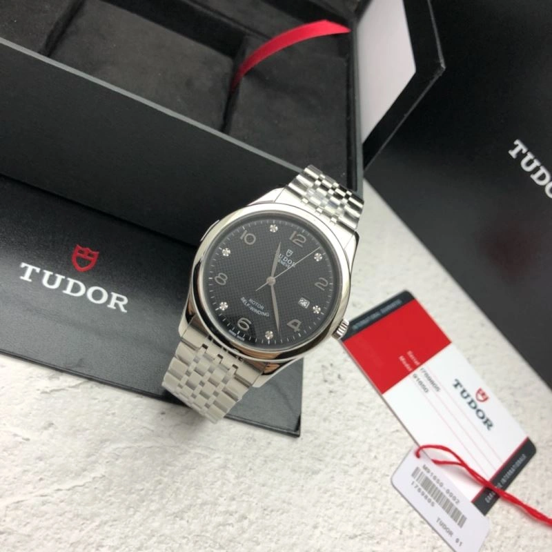 Top mirror TUDOR Watches