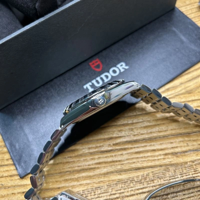 Accurate model TUDOR Watches