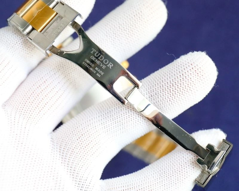 Accurate model TUDOR Watches