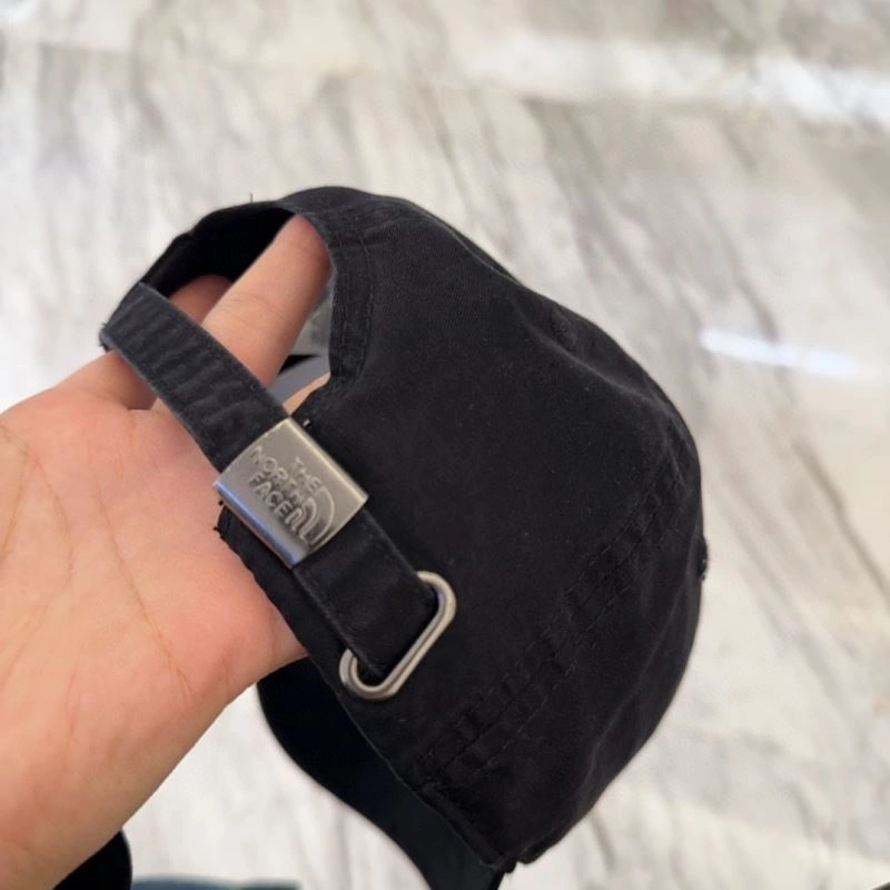 Bargain The North Face Caps