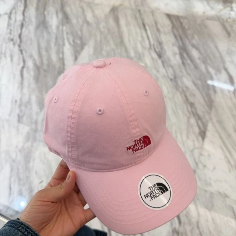 Indistinguishable The North Face Caps