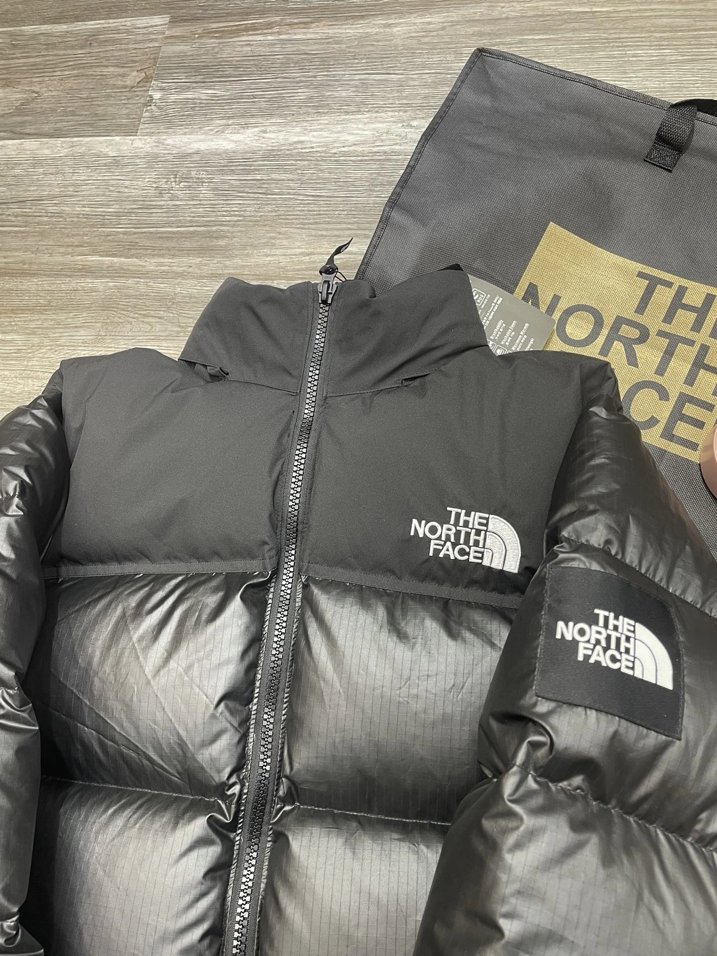 Accurate model The North Face Down Jackets