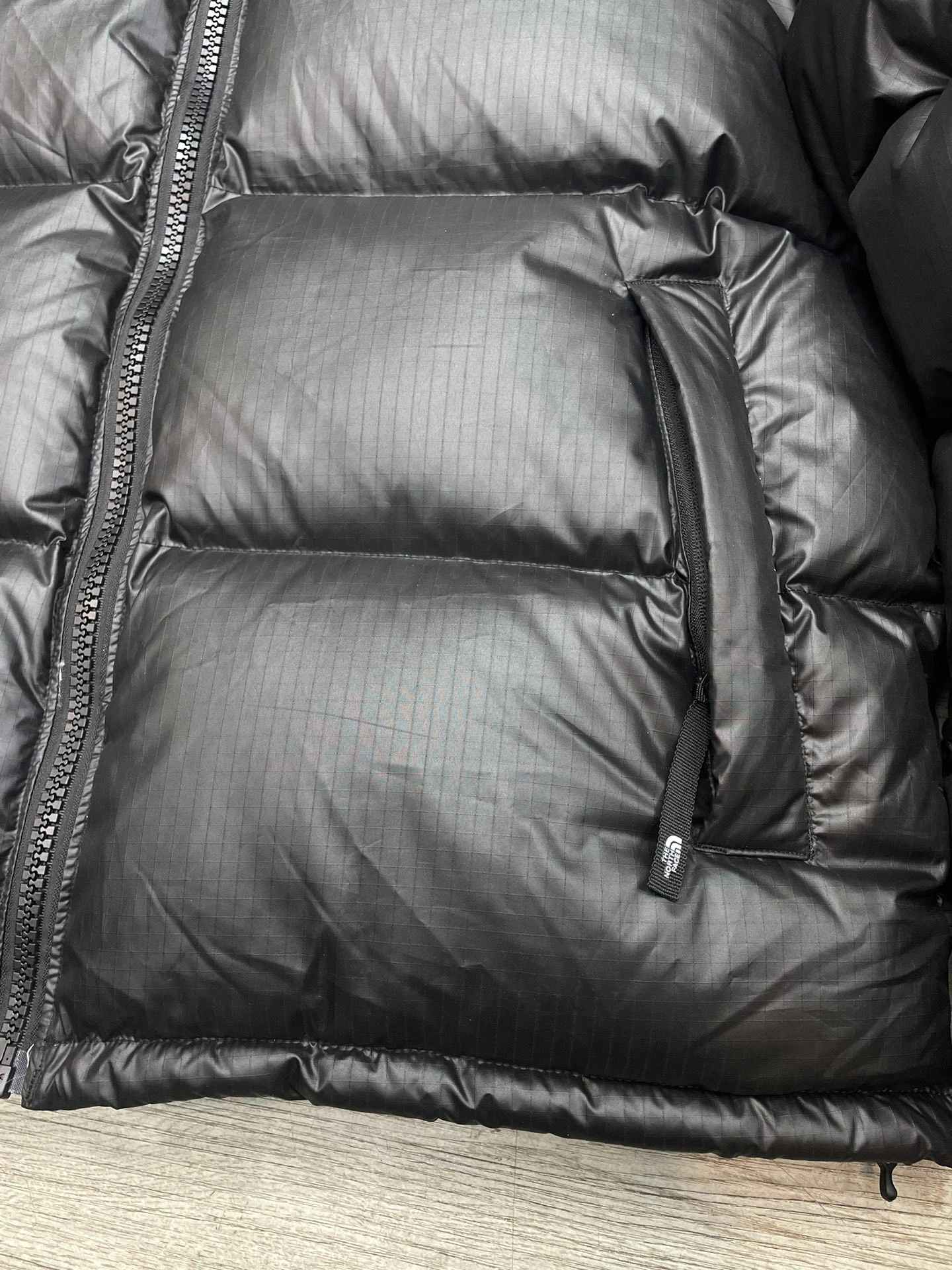 Accurate model The North Face Down Jackets