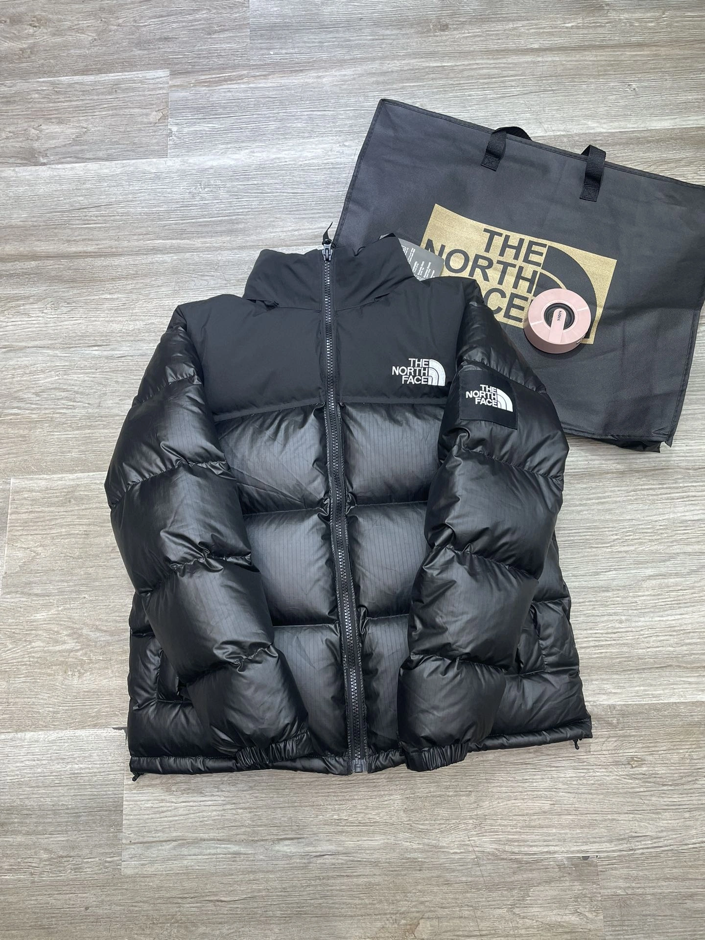 Accurate model The North Face Down Jackets