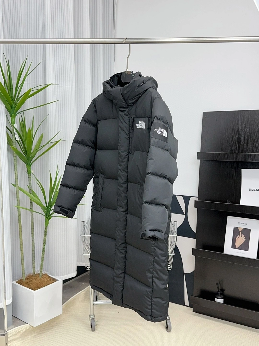 Reasonably priced The North Face Down Jackets
