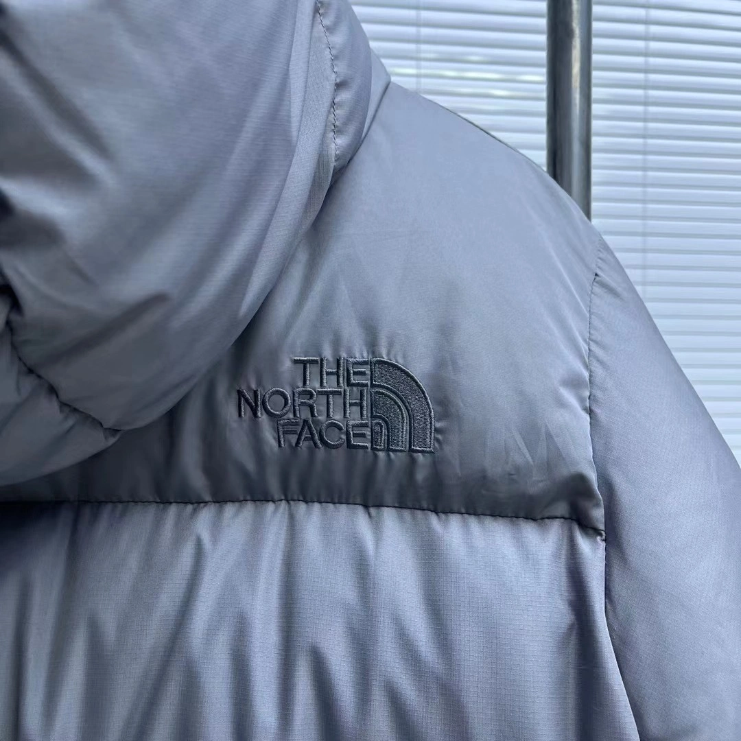 Accurate model The North Face Down Jackets