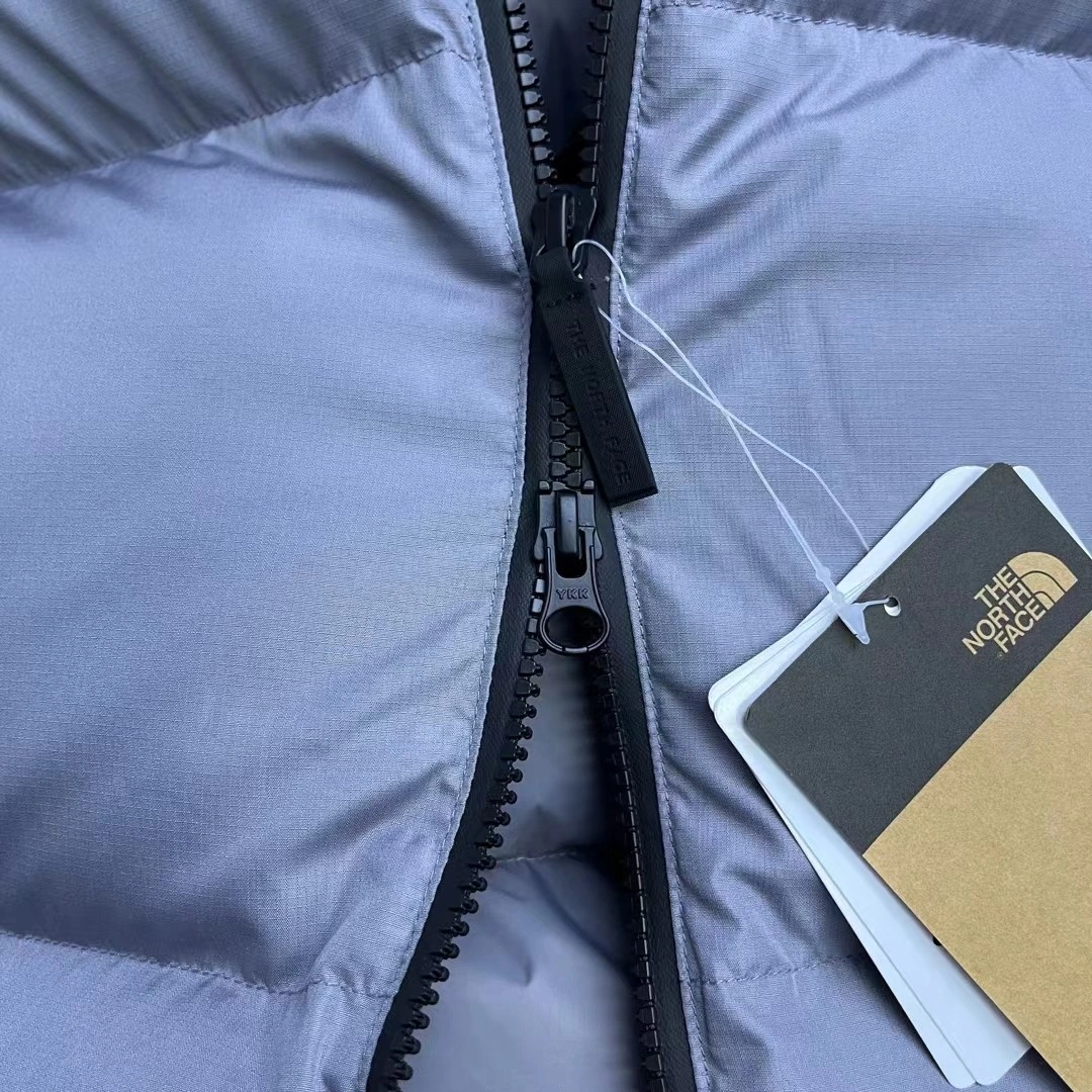 Accurate model The North Face Down Jackets