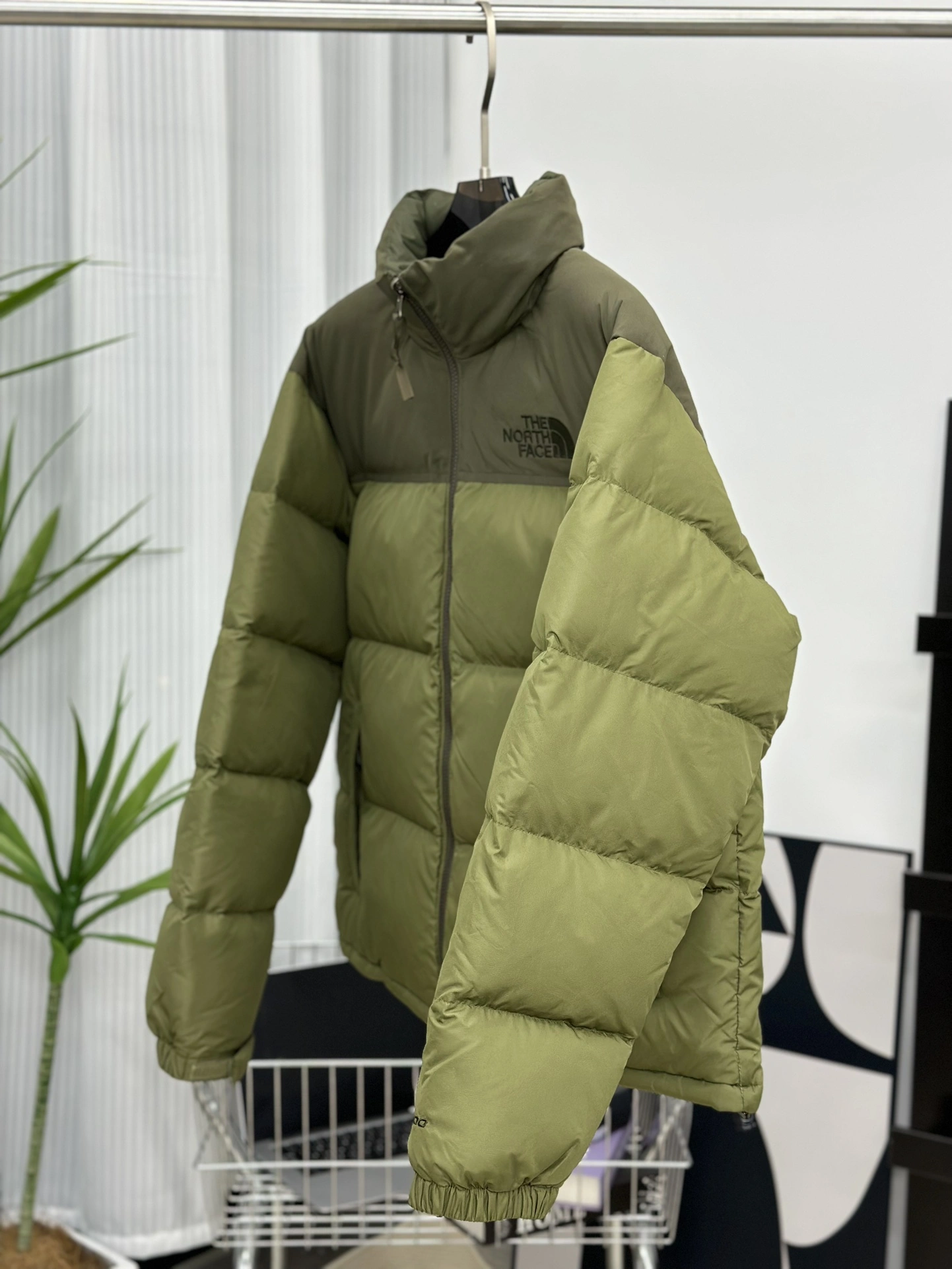 Reasonably priced The North Face Down Jackets