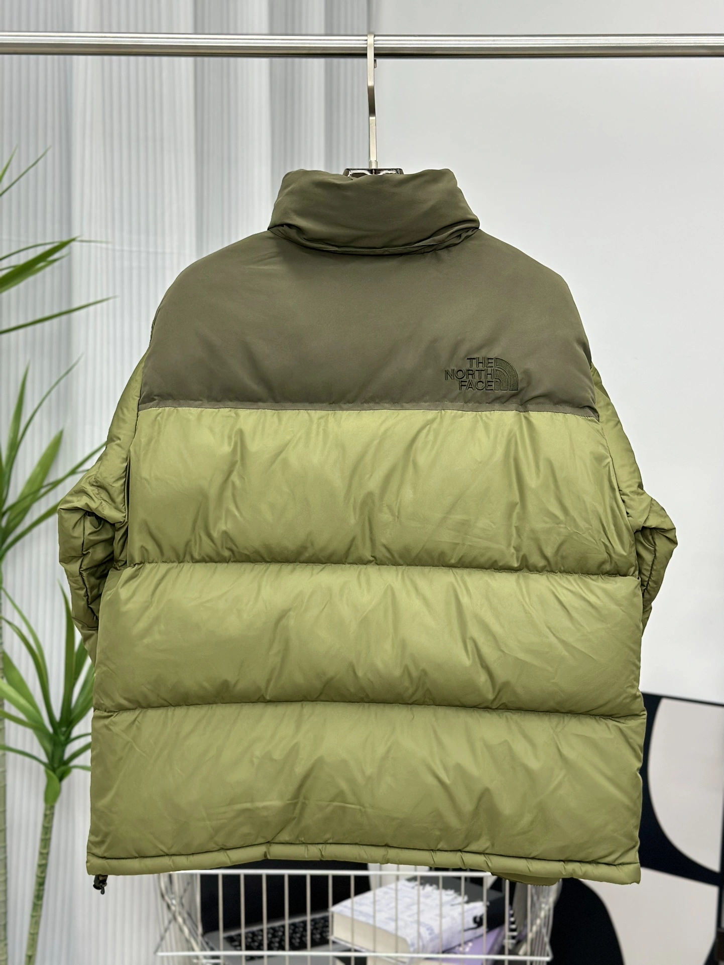Reasonably priced The North Face Down Jackets