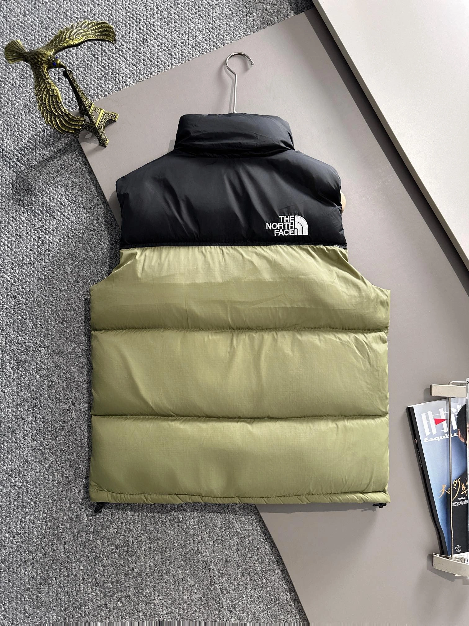 Bargain The North Face Down Jackets