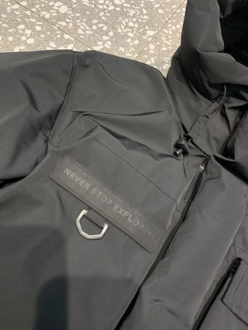 Brand-authenticated The North Face Down Jackets
