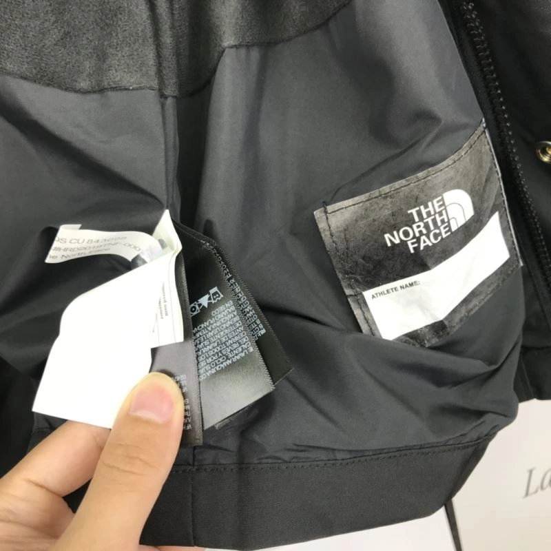 Brand-authenticated The North Face Kids