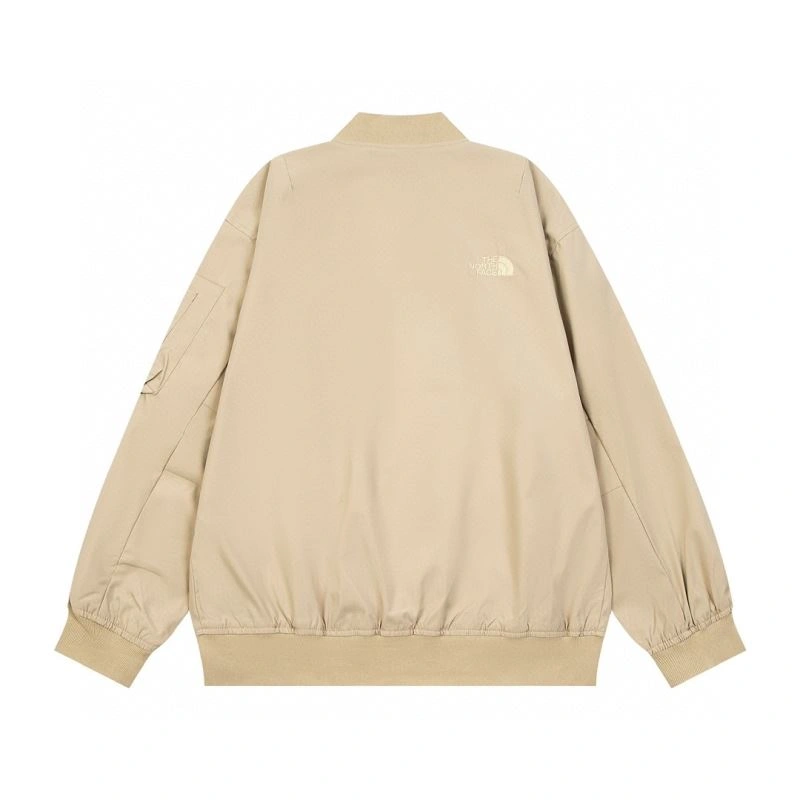 Accurate model The North Face Outwear