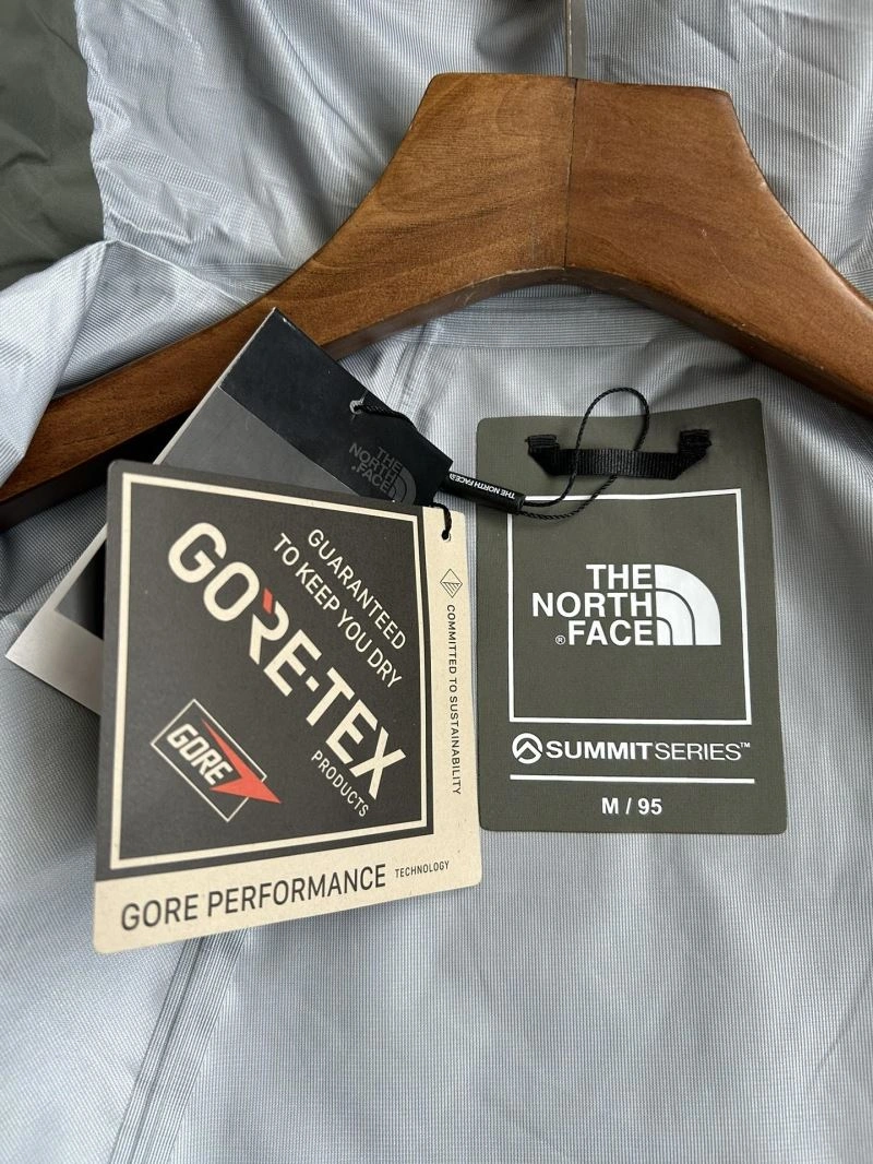Official The North Face Outwear