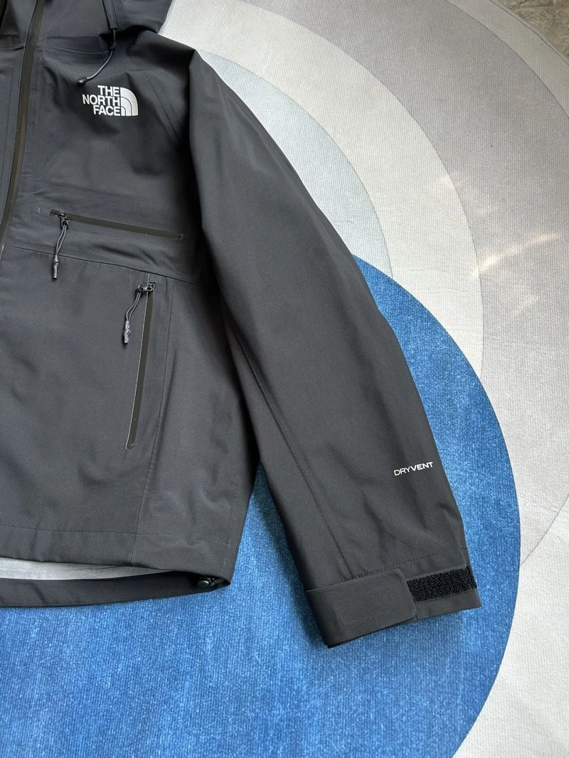 Discounted The North Face Outwear