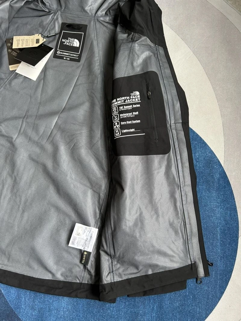 Inexpensive The North Face Outwear