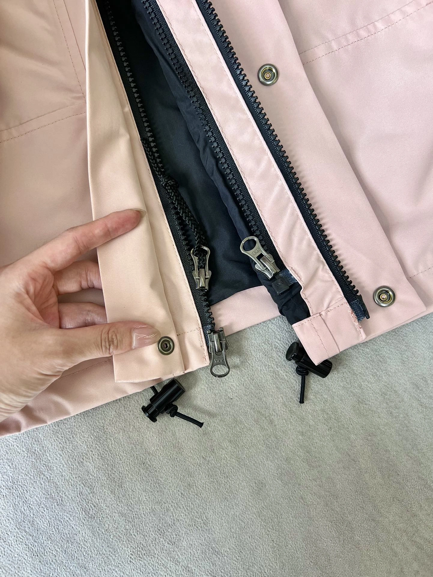 Brand-authenticated The North Face Outwear