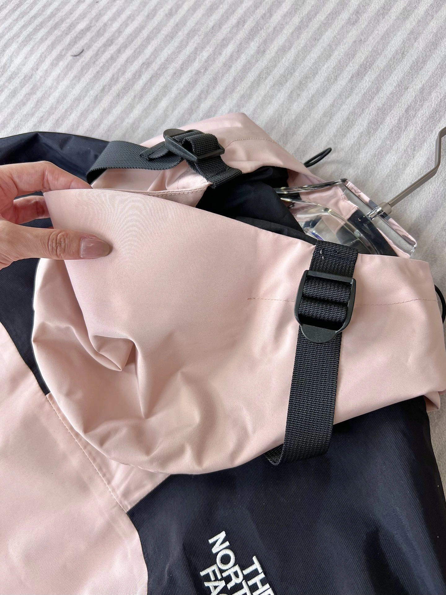 Brand-authenticated The North Face Outwear