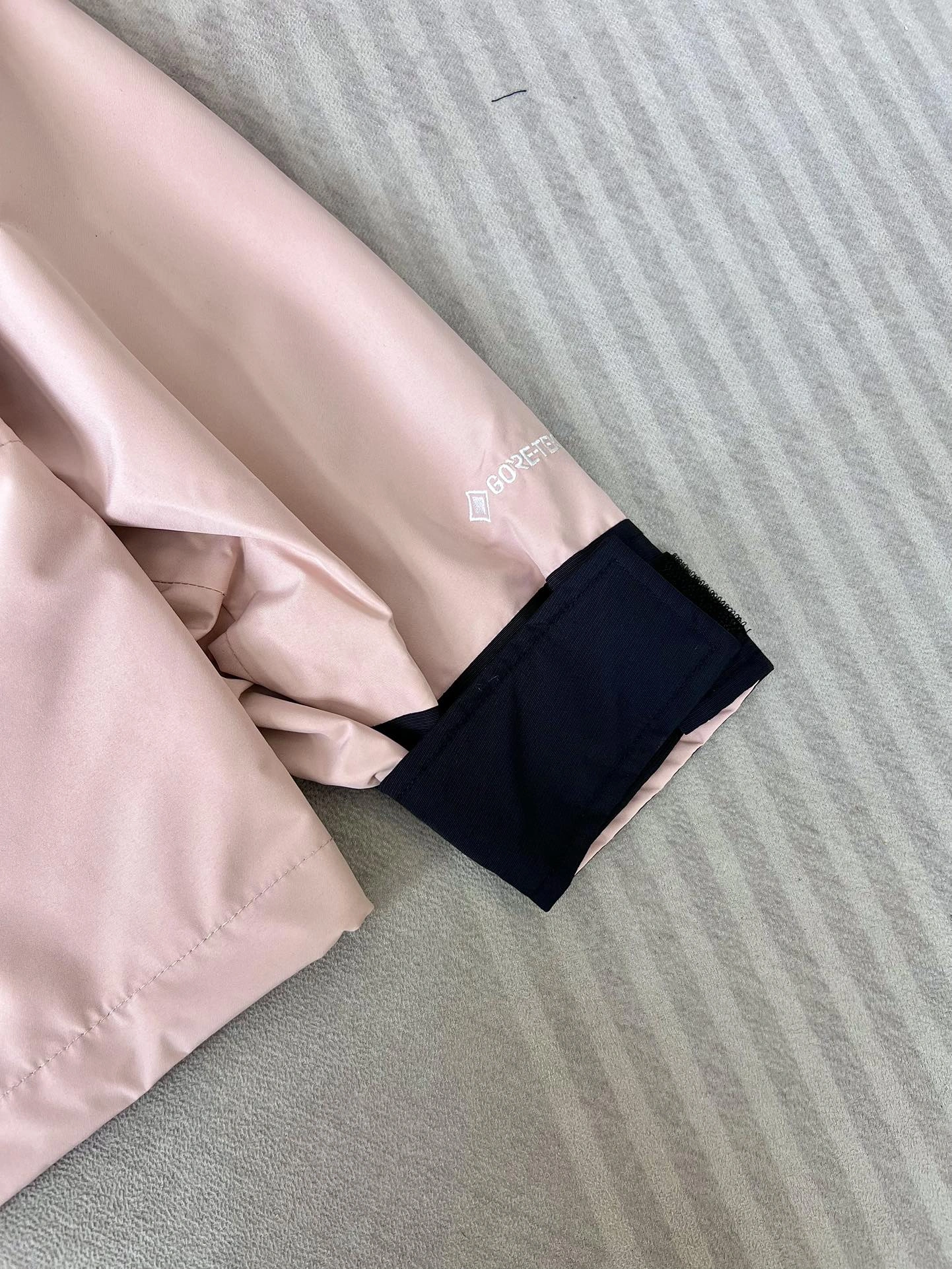 Brand-authenticated The North Face Outwear