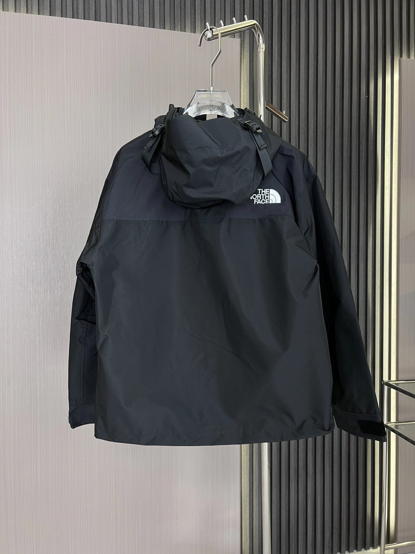 Factory-made The North Face Outwear