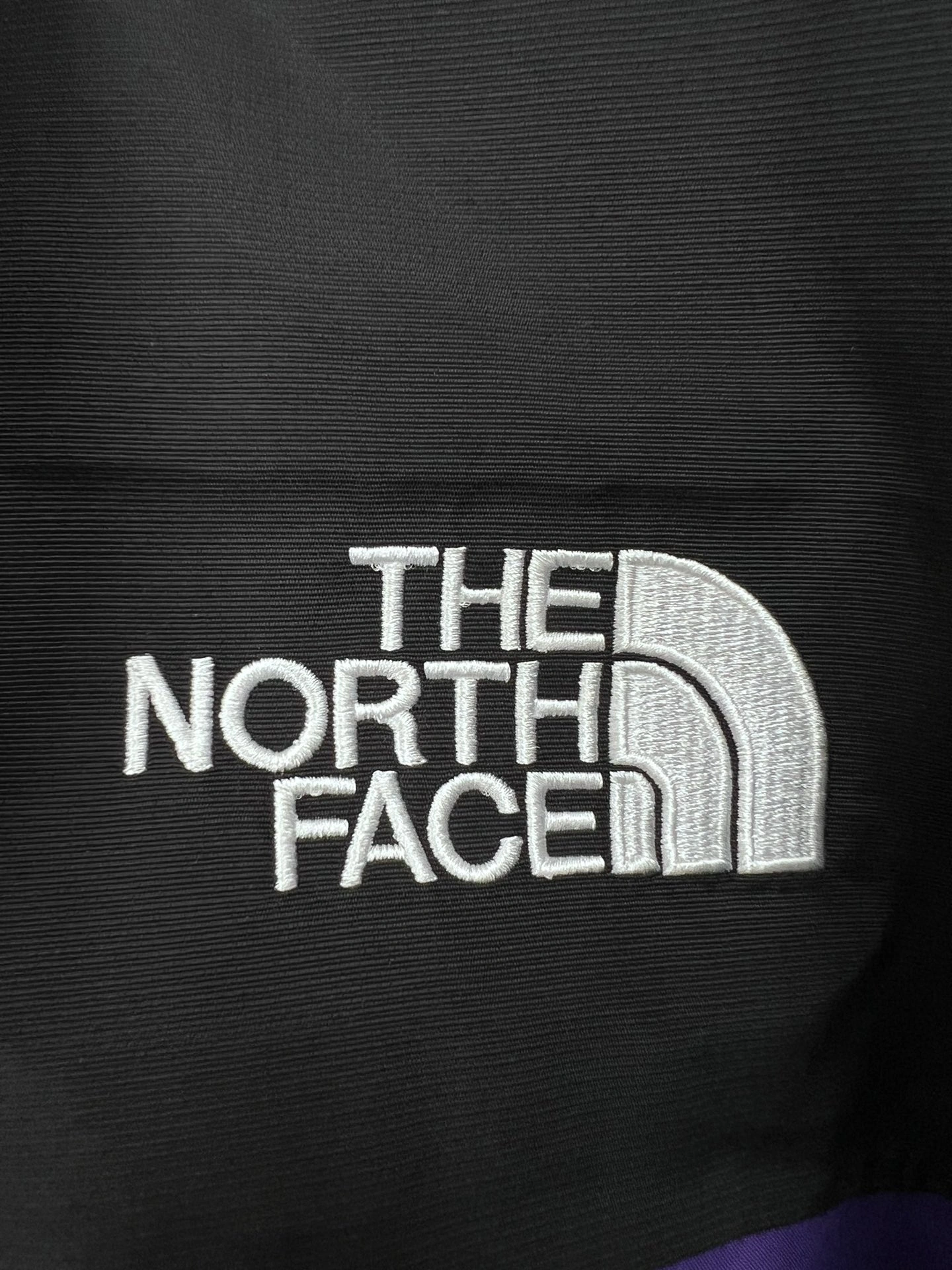 Bargain The North Face Outwear